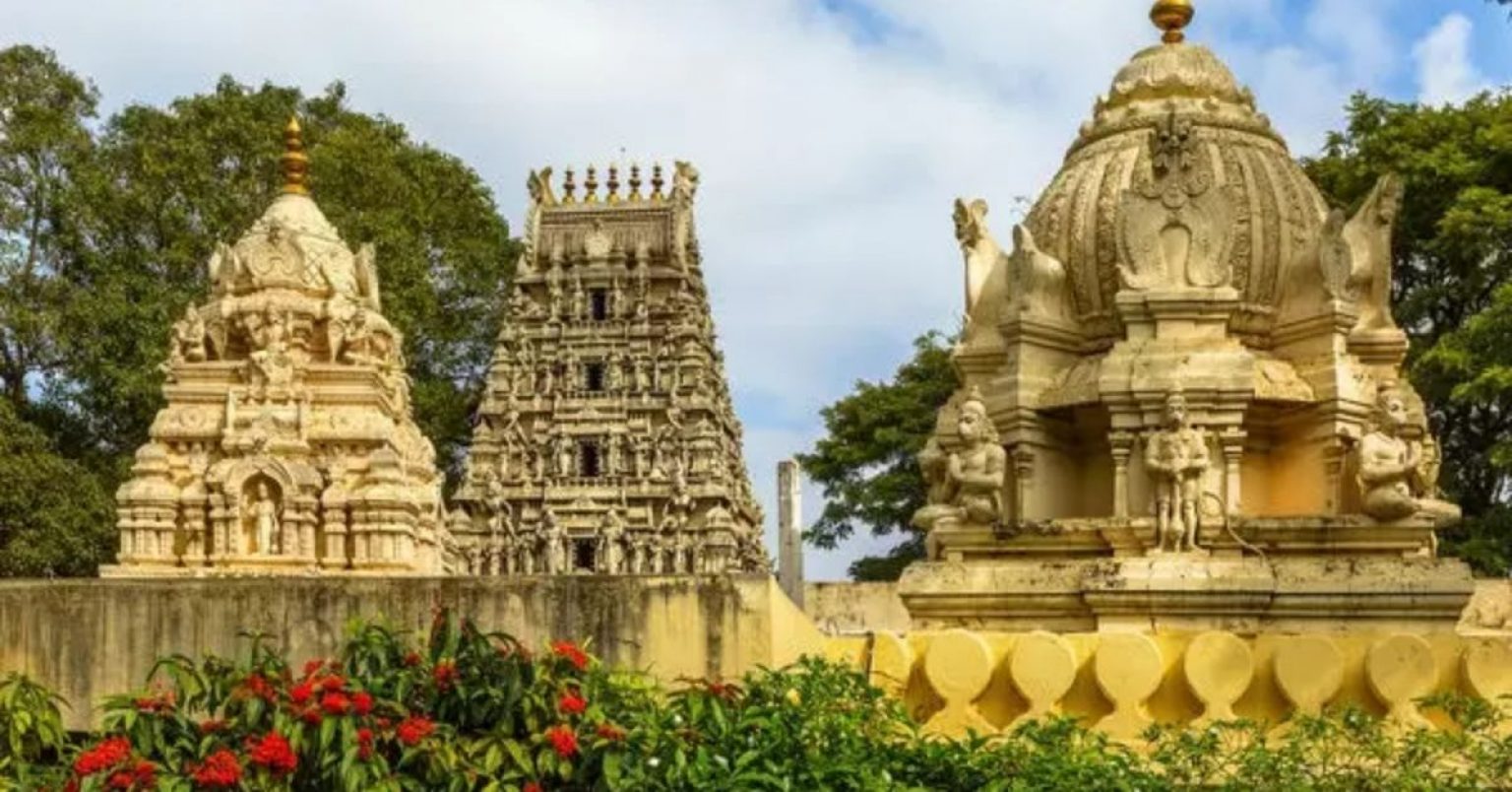 Tipu Sultan's Summer Palace Bangalore | Best Time & Tips