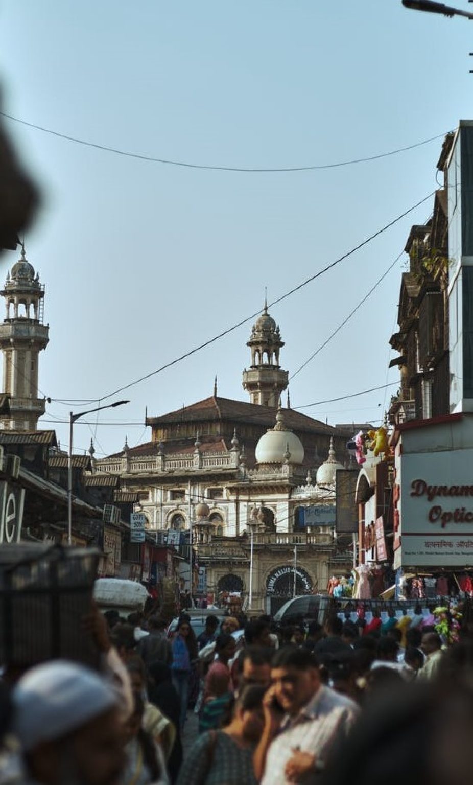 Chor bazaar Mumbai | History, Timings & How to reach